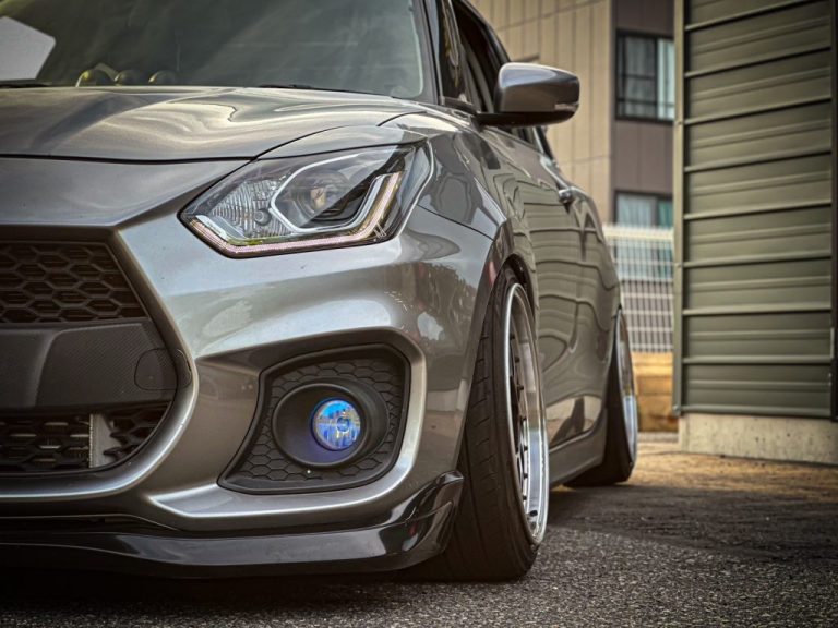 SUZUKI SWIFT SPORTS ZC33S × T-DEMAND PRO DAMPER スポーツ+生脚シャコタンのスイスポ誕生！！｜タイヤ&ホイール PIT BULL