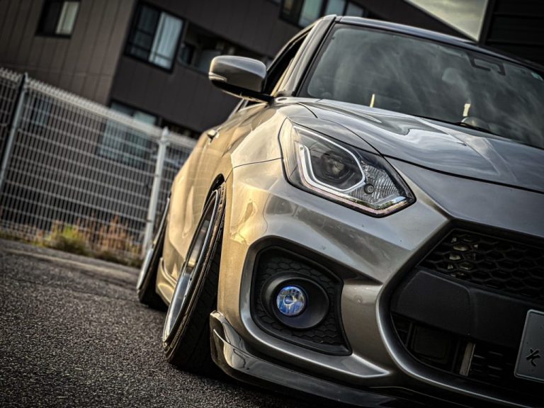 SUZUKI SWIFT SPORTS ZC33S × T-DEMAND PRO DAMPER スポーツ+生脚シャコタンのスイスポ誕生！！｜タイヤ&ホイール PIT BULL
