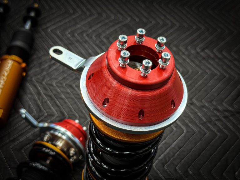 SUZUKI SWIFT SPORTS ZC33S × T-DEMAND PRO DAMPER スポーツ+生脚シャコタンのスイスポ誕生！！｜タイヤ&ホイール PIT BULL